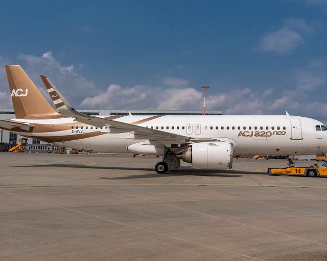 First ACJ320neo is assembled | Airbus